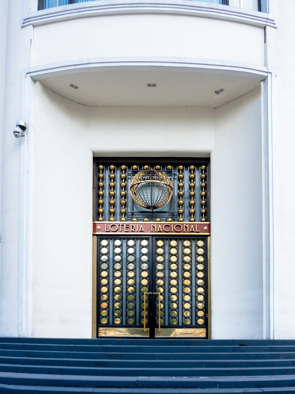 Edificio de la Lotería Nacional “El Moro” —Experiencia Tabacalera ...