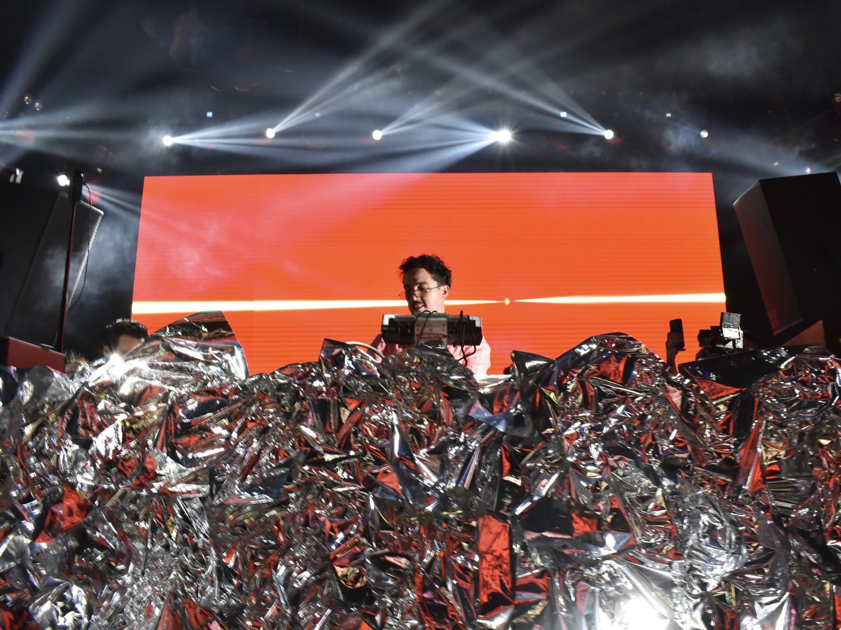 Holy Moly Fest: una explosión de música electrónica en el Frontón ...